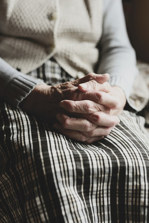 Spotting Depression in the Elderly - AvantGarde Senior Living